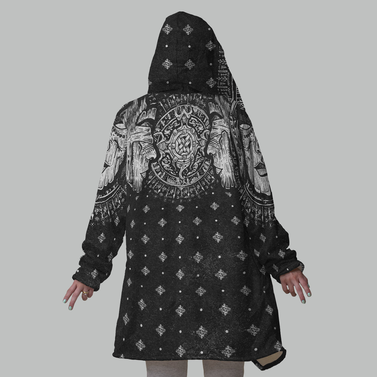 Norns Path Cloak – Valhyr
